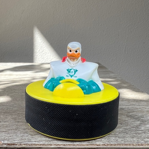 Disney | Toys | Vintage Disney Mallary Mighty Ducks Hockey Puck Action ...